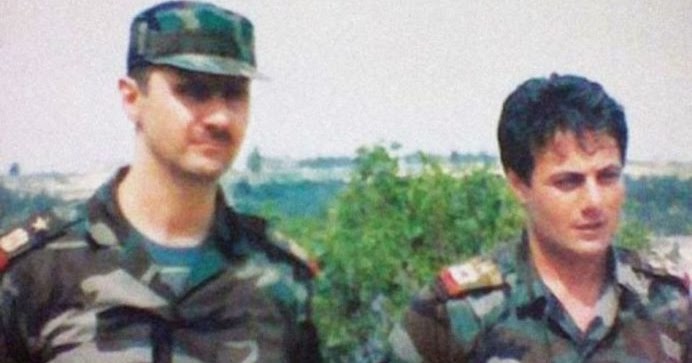 "Qui a le savoir, a le pouvoir": Manaf Tlass, le joker de la Russie?