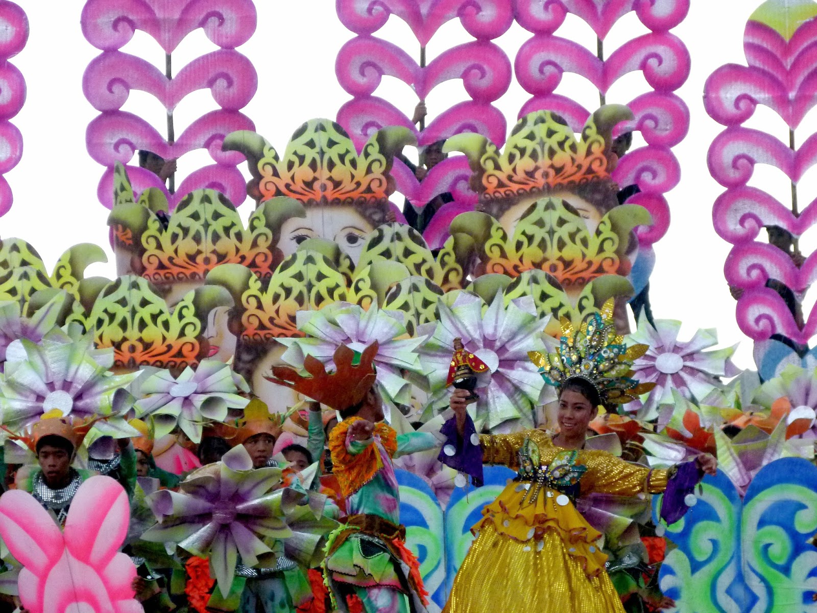 2014 PINTADOS-KASADYAAN FESTIVAL - Lakwatserong Tsinelas