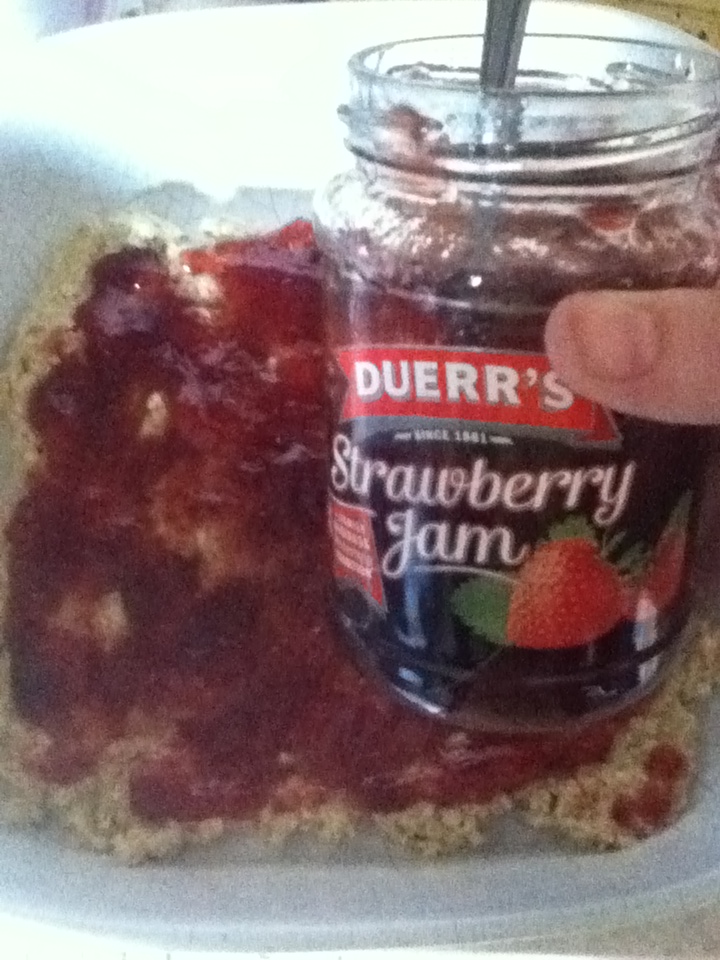 Duerr's Strawberry Jam Oat Squares