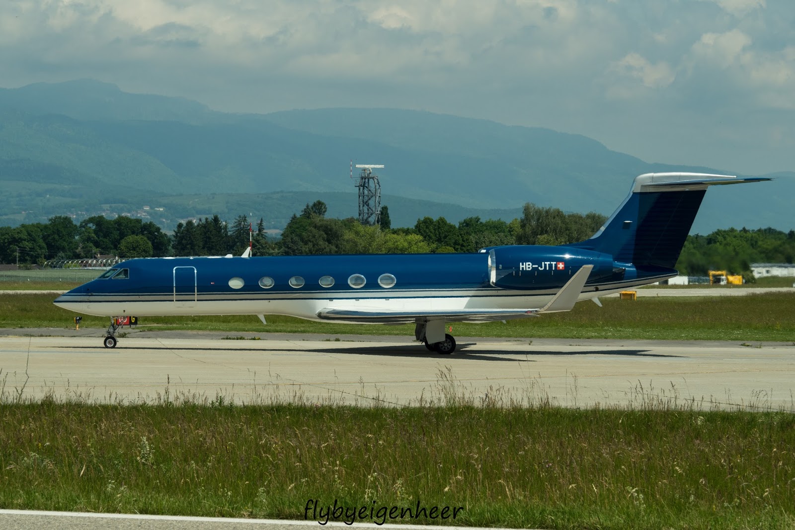 FLUGZEUGE Privatjets etc: HB-JTT Gulfstream G-V GLF5 > Gama Aviation