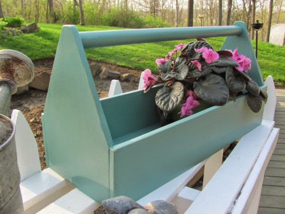 My Shabby Chateau: Vintage Inspired Wooden Tool Box