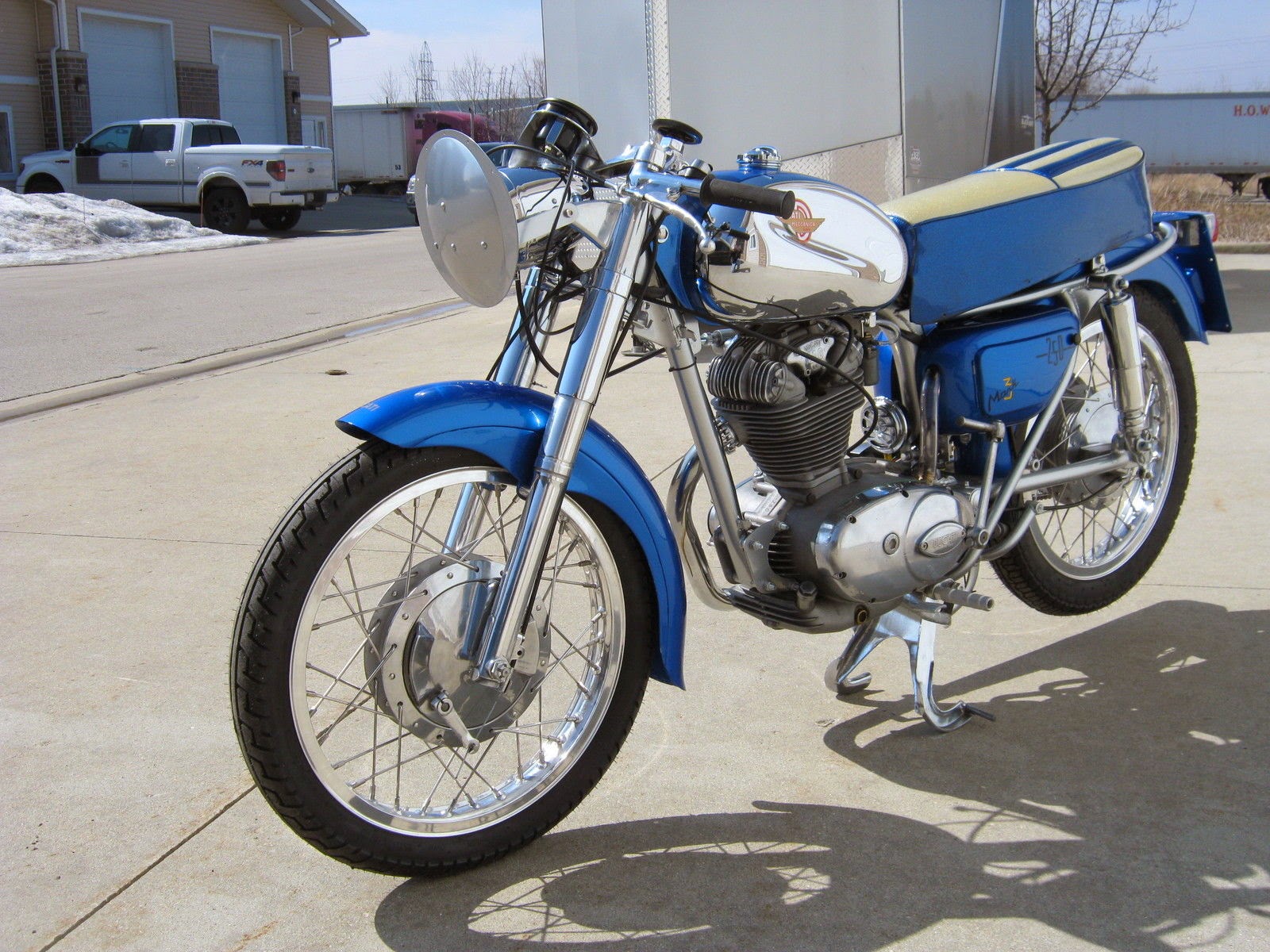 Fast is fast...: 1966 Ducati 250 Mark 3.