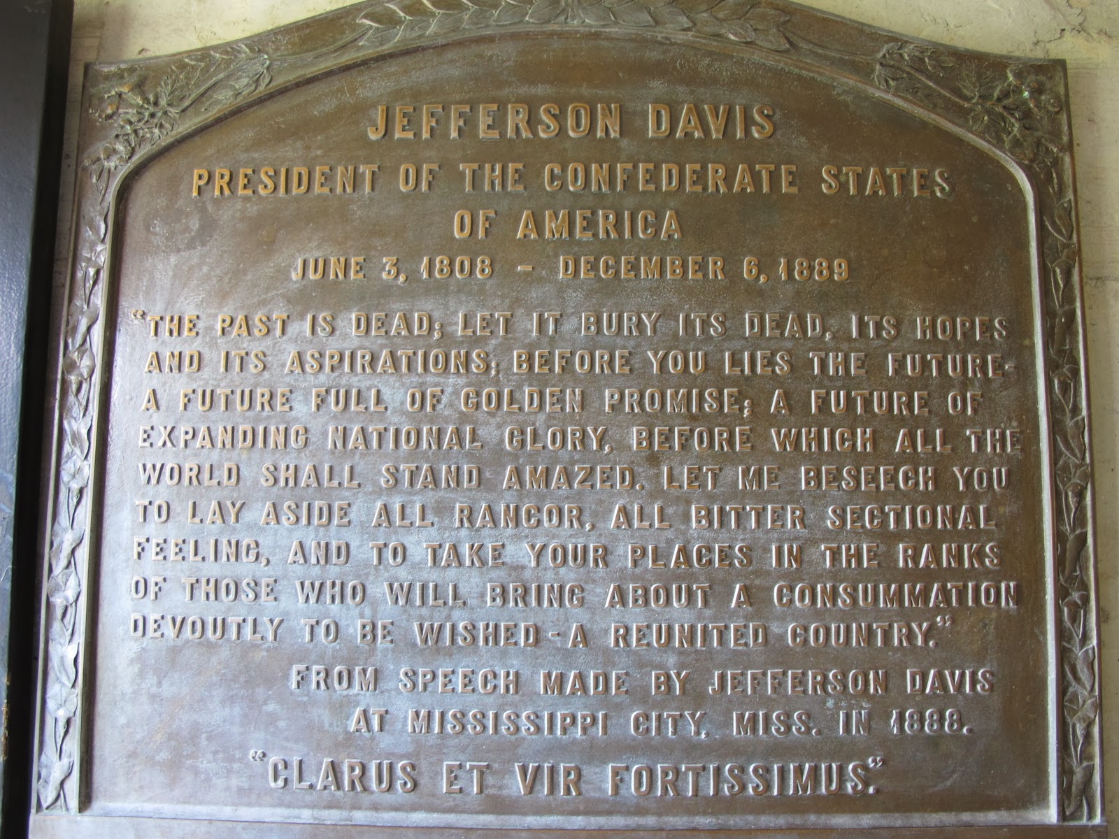 American Weirdness: Southern Man: The Jefferson Davis Memorial ...