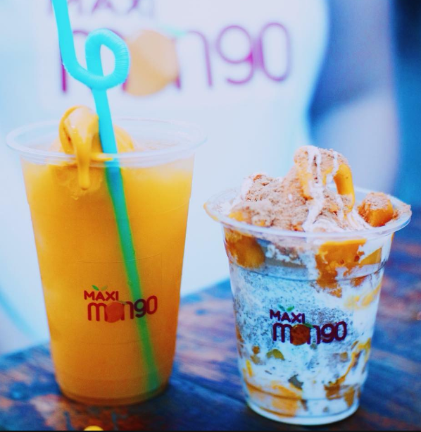 People lined up to try Davao's MAXI MANGO FLOAT - Where In Bacolod