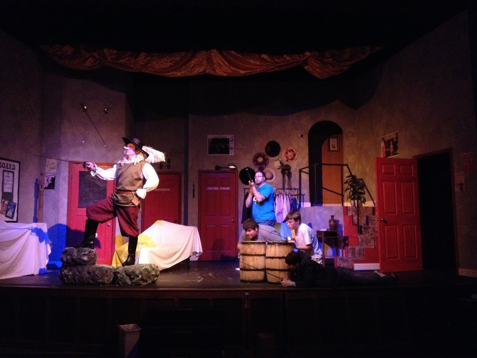 CADman-Do: Moon Over Buffalo Set Design