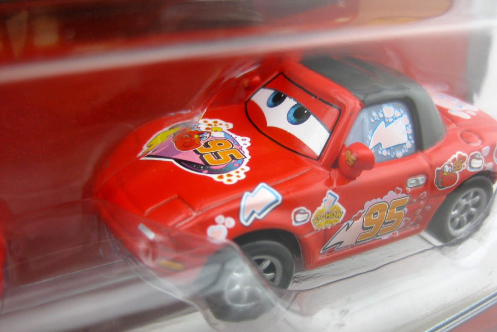 Dan the Pixar Fan: Cars: "Superfan" Mia & Tia