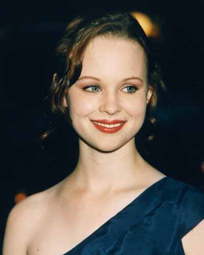 Thora Birch - FONDOS WALL Thora Birch - FONDOS WALL