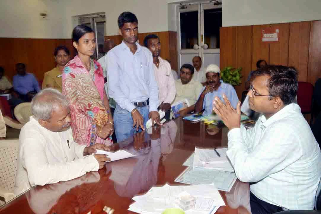 View Patna: Patna DM Manish Kumar Verma holds Janata Darbar