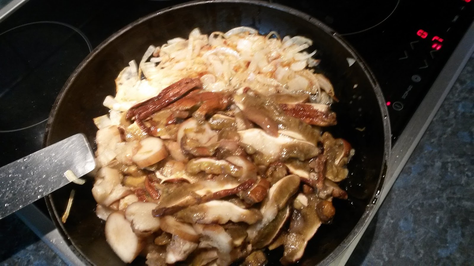 Книжкин дом Ну как за грибами сходили или М м м м как вкусно