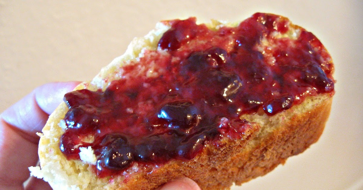 The Lands of Shae Tarhane: Of Rosey Cheeks and Onion Bread