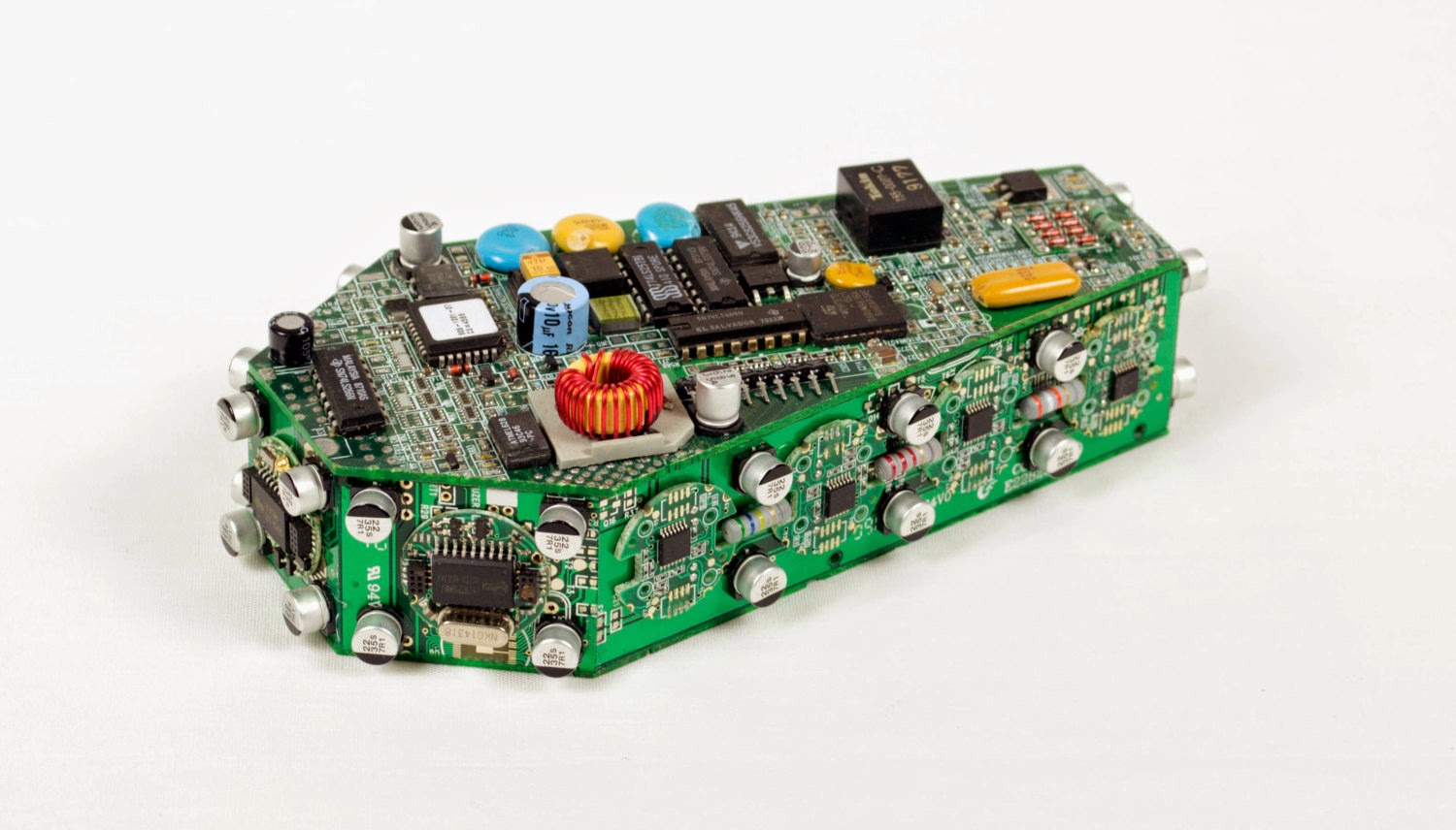 Design Stack: A Blog about Art, Design and Architecture: Upcycle PCB ...