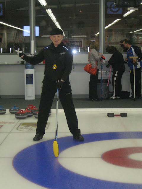 Zen and the art of curling: Curling Skip Shot Signals