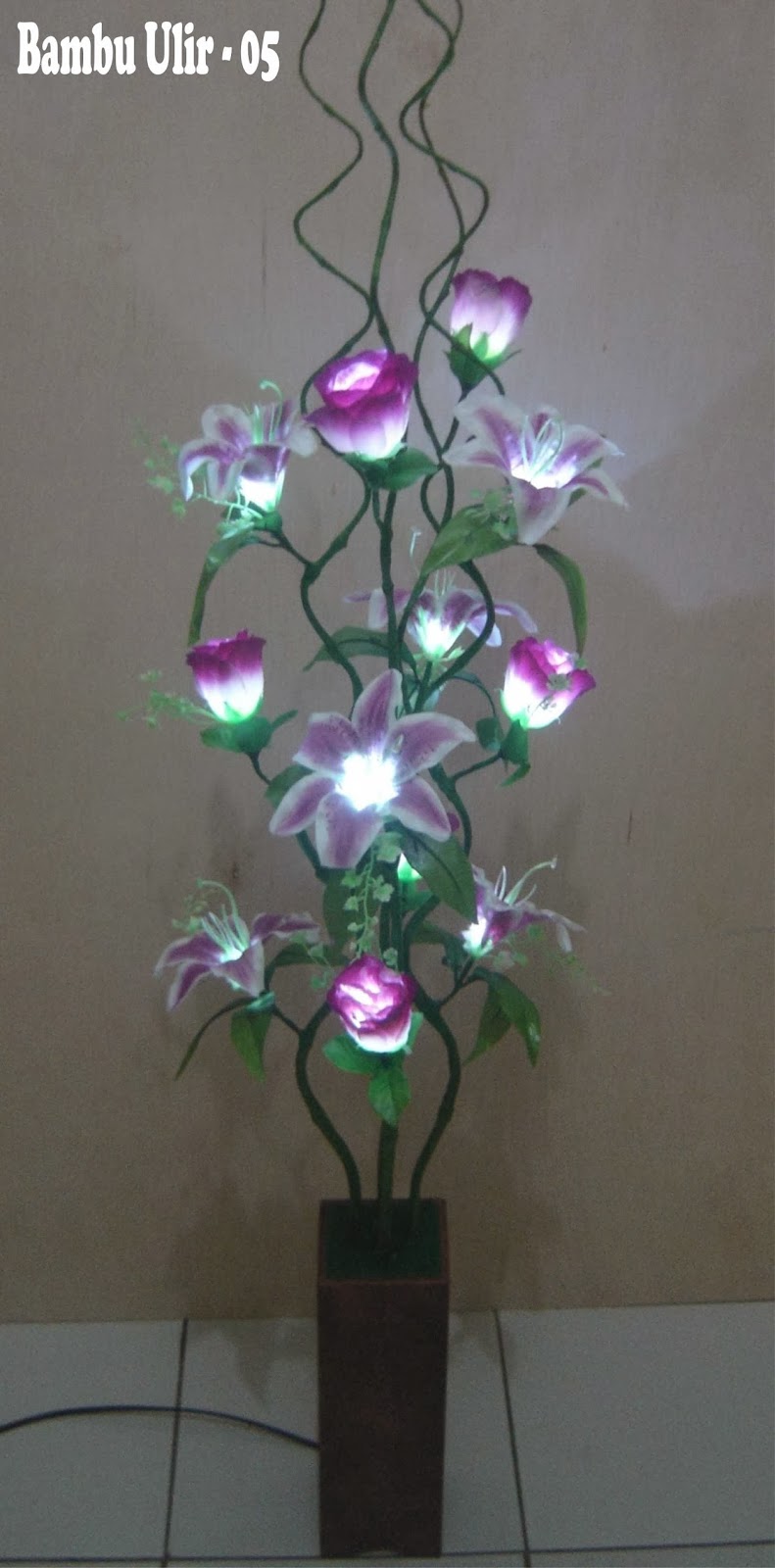 Lampu Bunga Hias: LamPu BuNGa Bambu ULIR