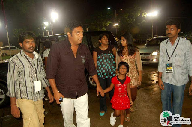 Prakash Raj Family Photos With Ex Wife Lalitha Kumari | amazegallery
