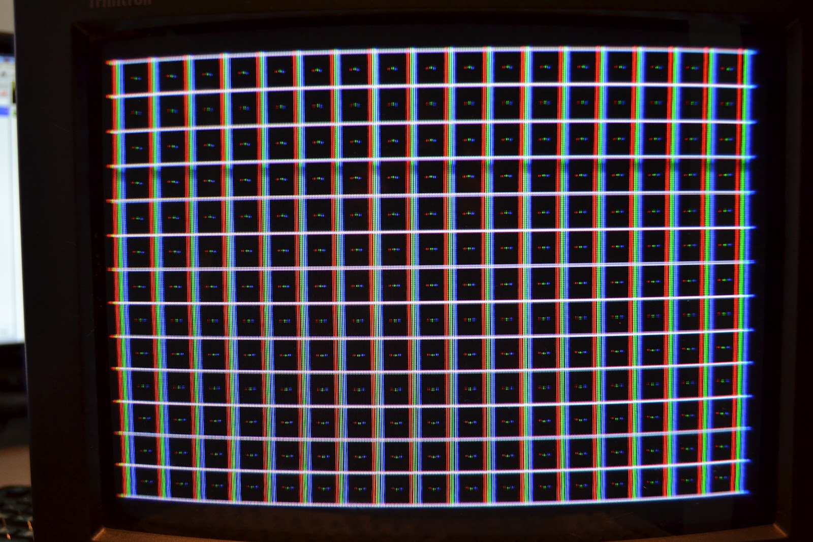 Tech Gore Galore: DISASSEMBLY and REPAIR: Sony Triniton CRT TV model KV ...