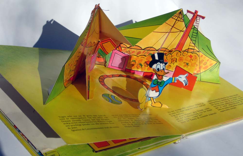 HET verzameloord: DONALD DUCK IN HET CIRCUS