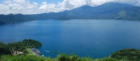 El Turismo en Centroamérica y México: El Lago Coatepeque