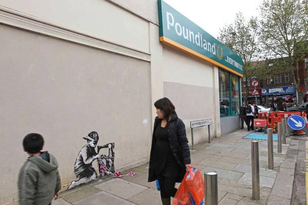 Banksy New Mural In London – StreetArtNews