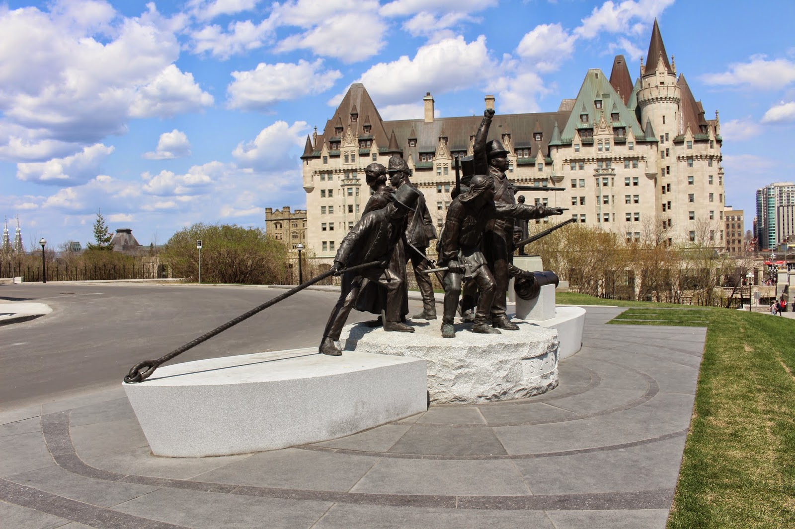 Memorials in Ottawa: War of 1812 Monument