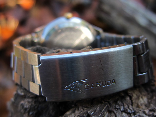 jam & watch: Garuda Crystal - Green Dial (Sold)