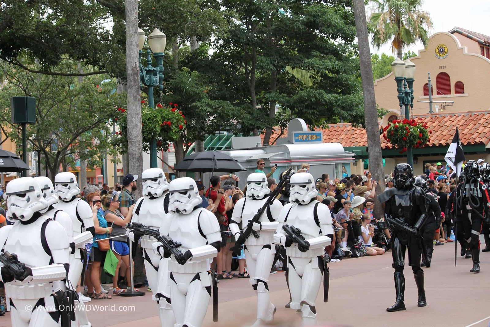 Star Wars Weekends: Legends Of The Force Motorcade | Disney World Blog ...