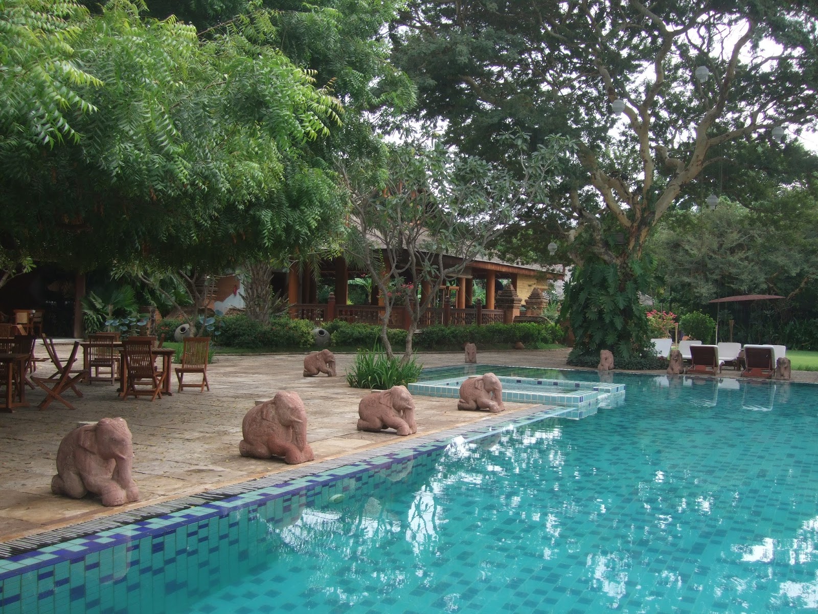 The Travels of a Curious Old Man: Bagan (1), Temples, Lacquerware and ...