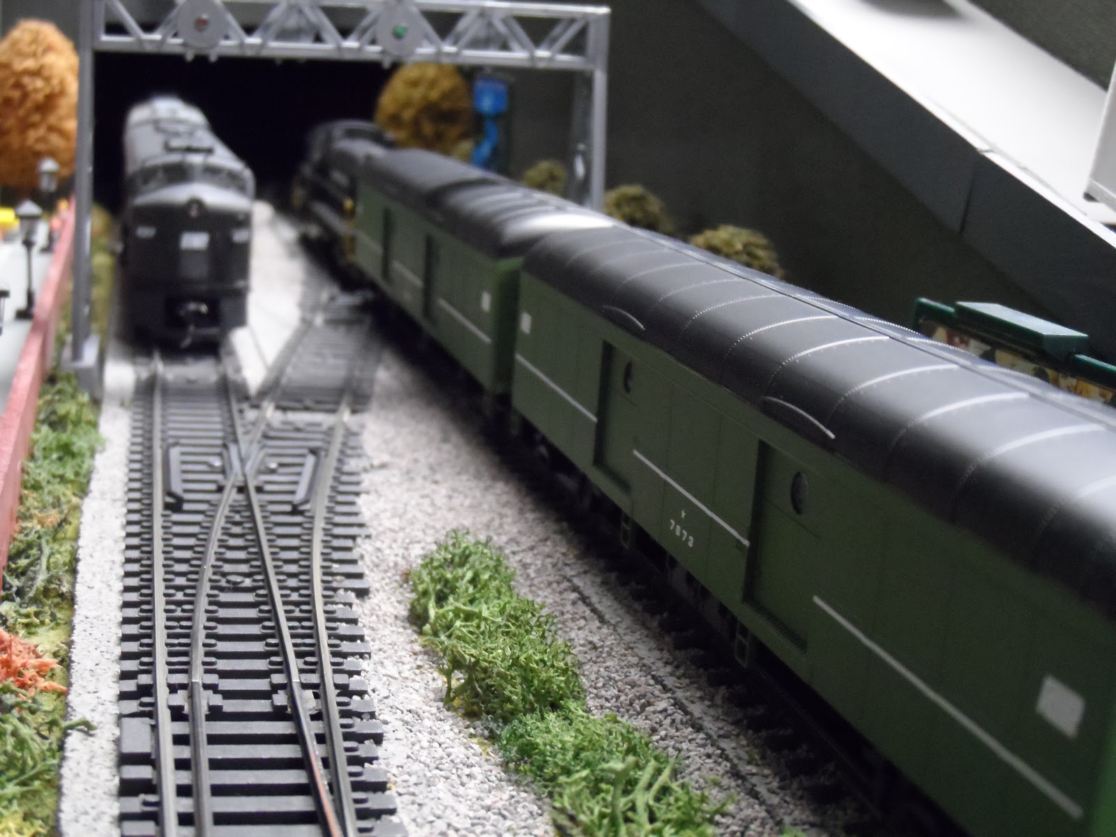 New York Central Train Layout: Revisiting Mail & Express Trains