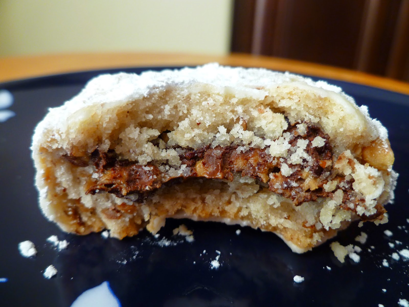 The Pastry Chef's Baking: Stuffed Snowballs