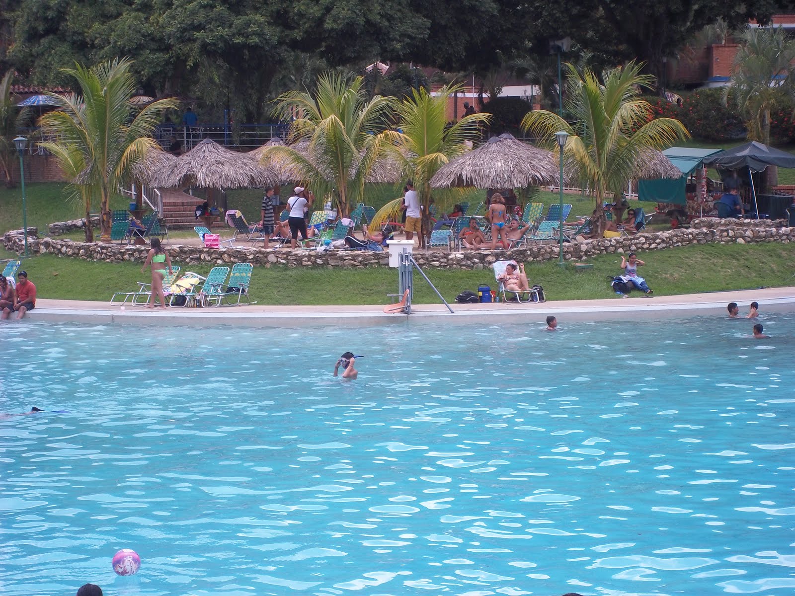 Club Campestre Paracotos: Piscinas