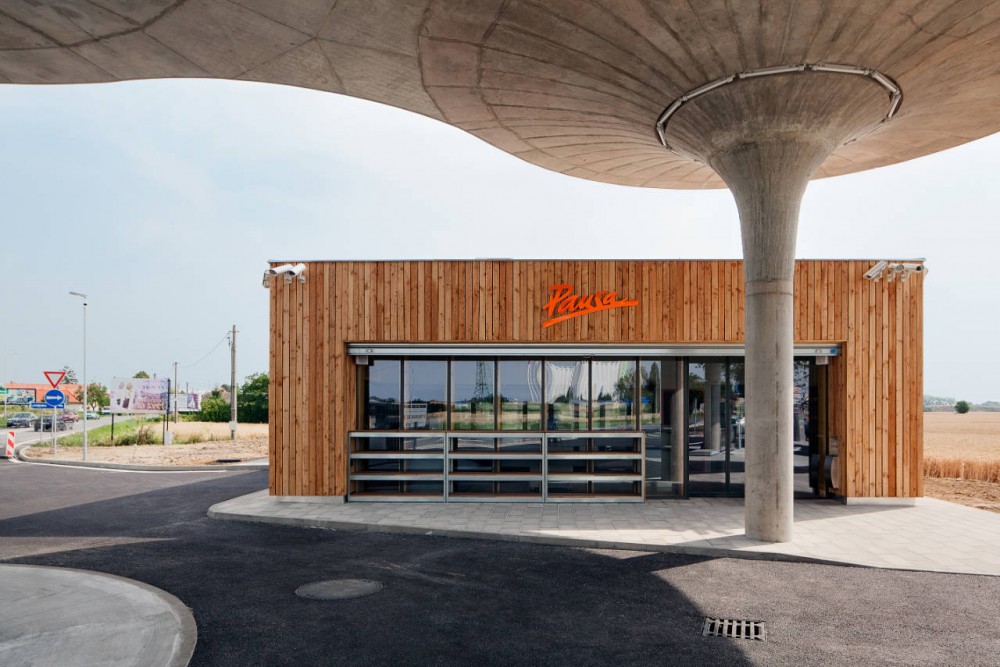 Organic Architecture: Gas Station