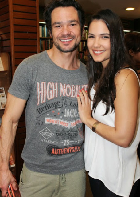 Mundo Da Rayana: Rayana Carvalho no lançamento do livro ''Proibida pra ...