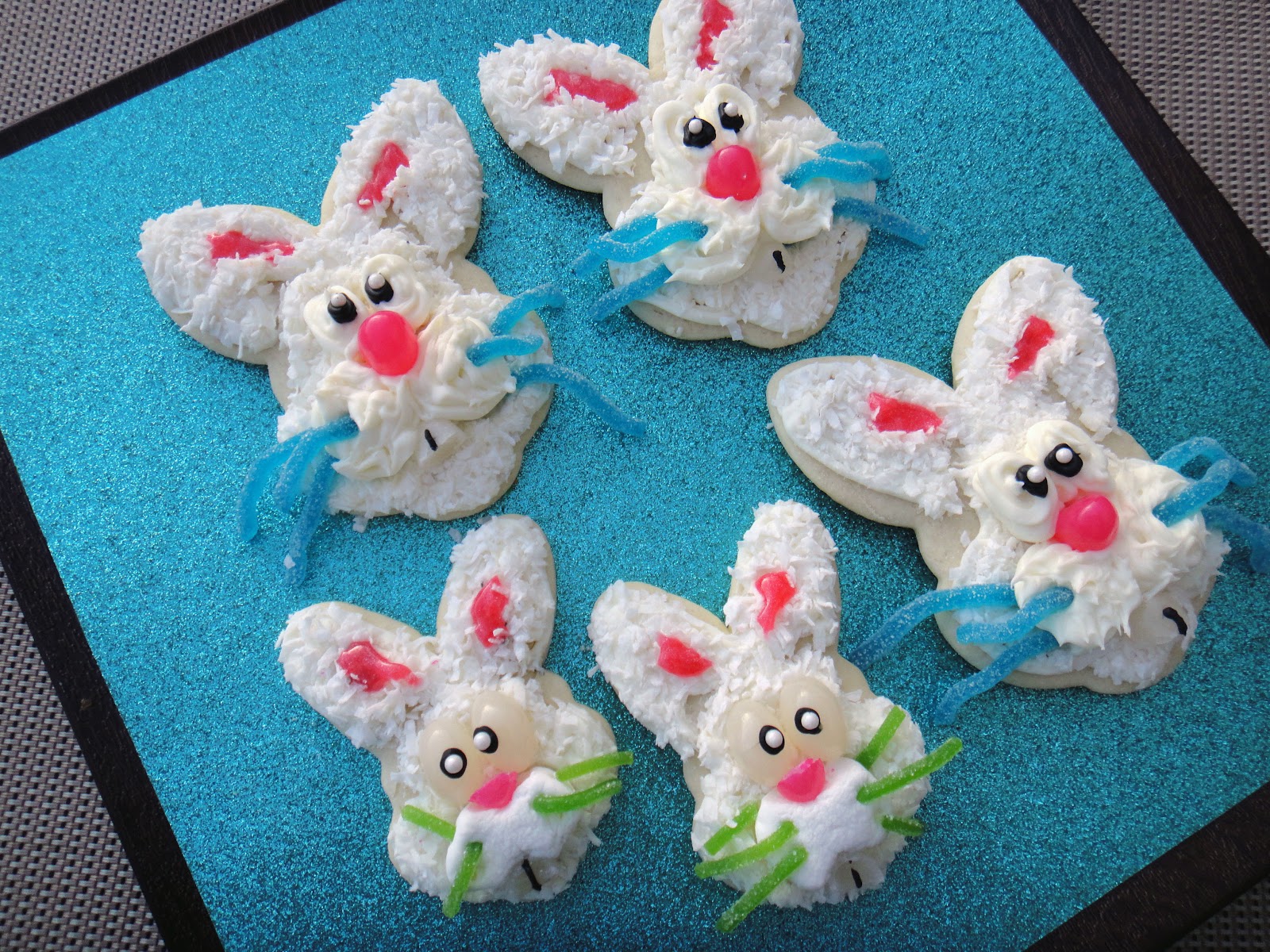 Worth Pinning: Floppy Eared Bunny Cookies