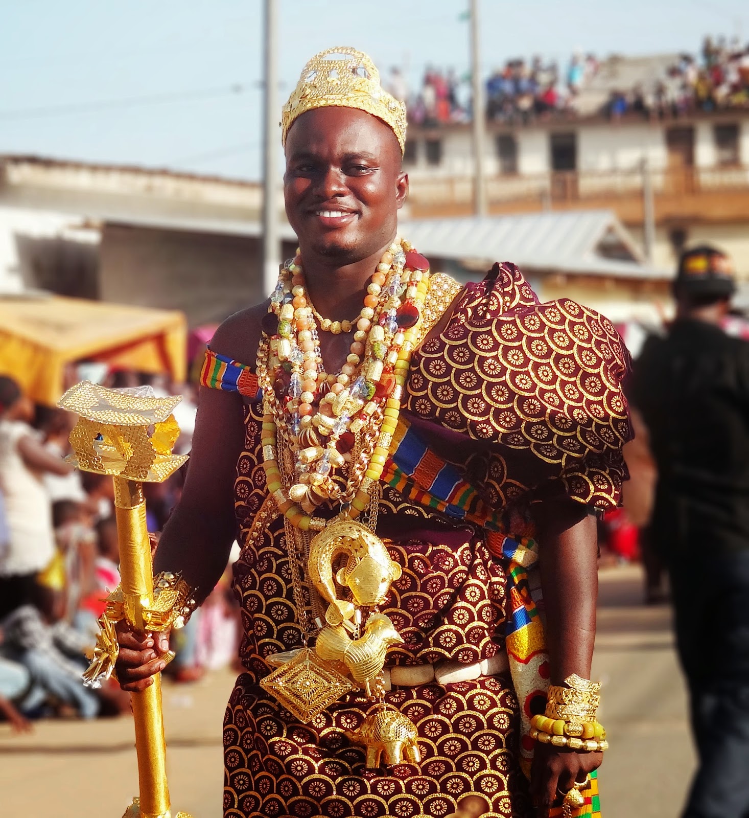 A CHEZ NOUS PAYS: A LA DECOUVERTE DU PEUPLE ABOURE DE BONOUA