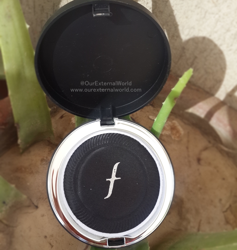 FACES Ultime Pro Second Skin Pressed Powder - Review, Price, Swatches