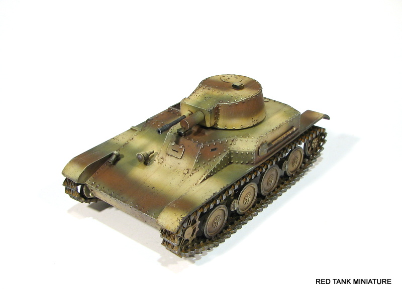 Gulumik Military Models: 4TP 1/35 RED TANK MINIATURE