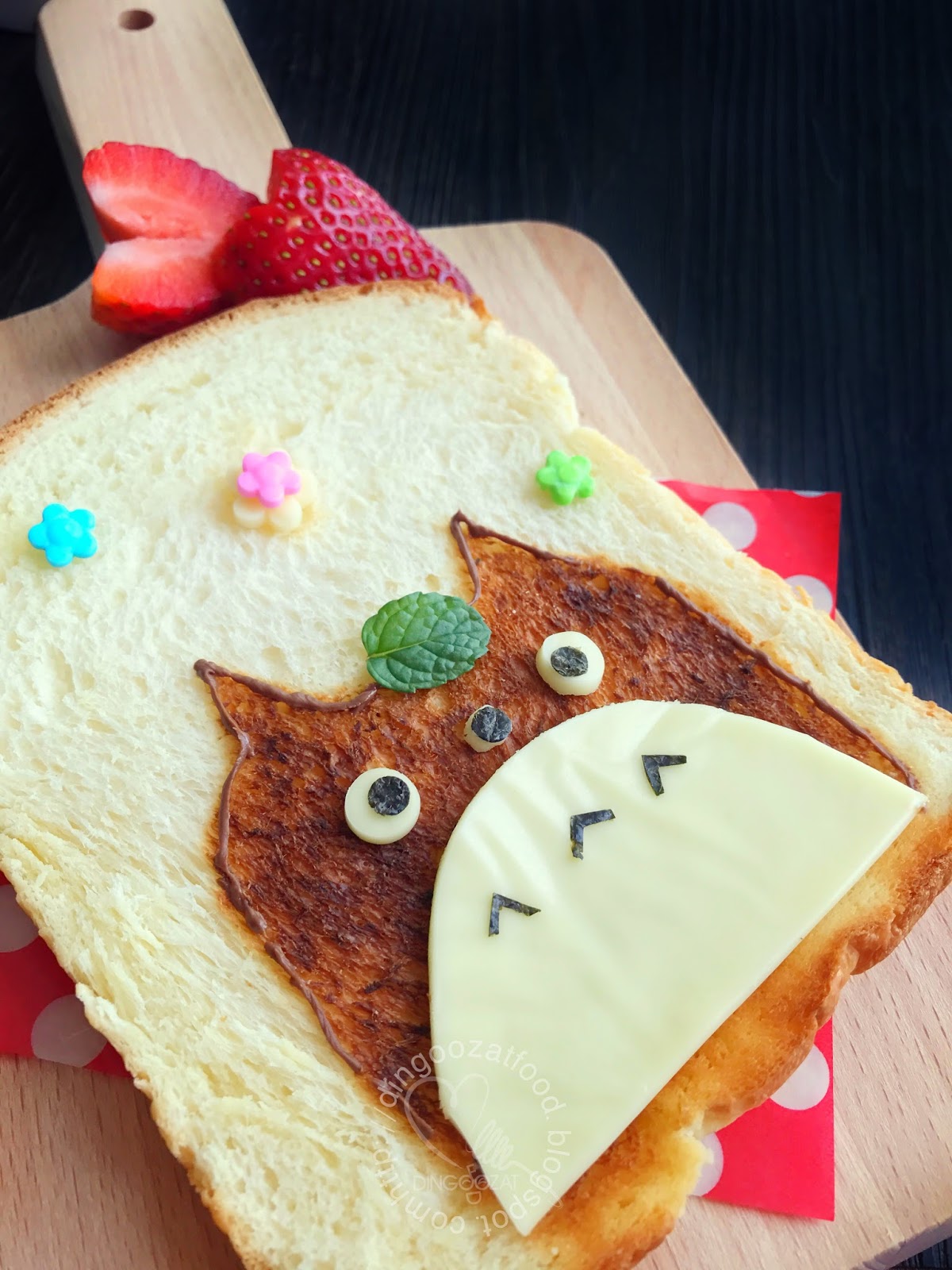 Miki's Food Archives : Totoro Cheese Toast 龙猫芝士吐司