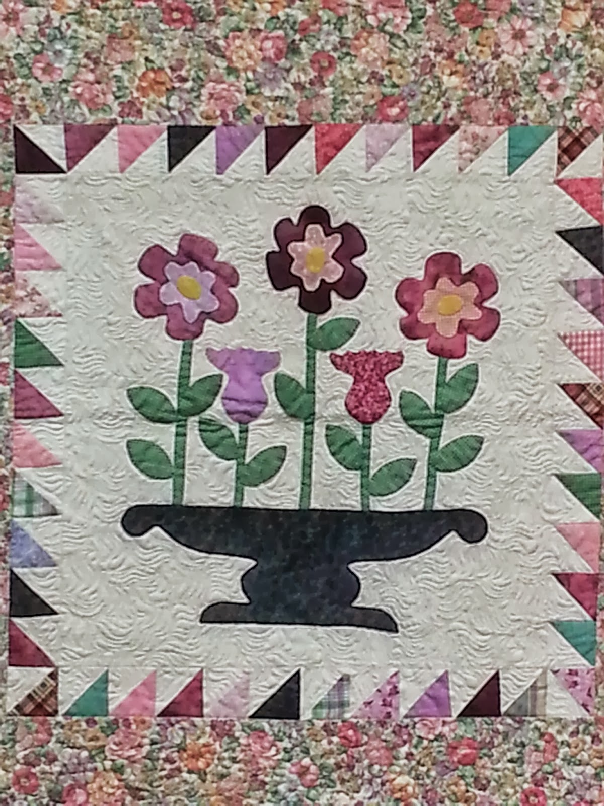 Fleur de Lis Quilts and Accessories: Sunday Quilt Inspiration: A Little ...