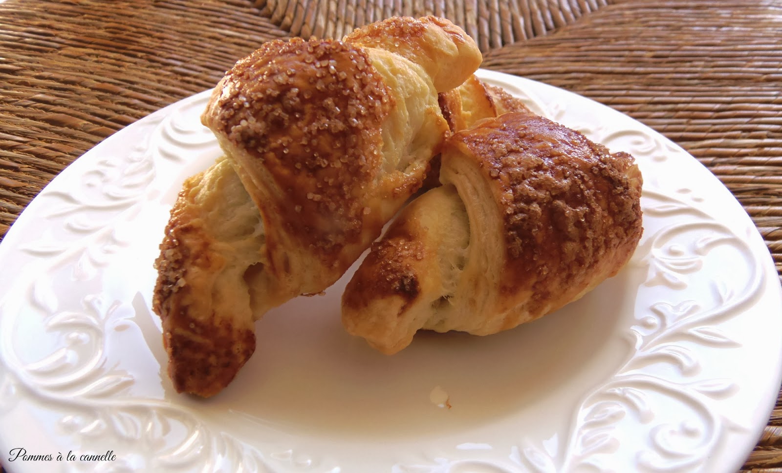 Pommes à la cannelle: Rogaliki z czekoladą/Little croissants with chocolate