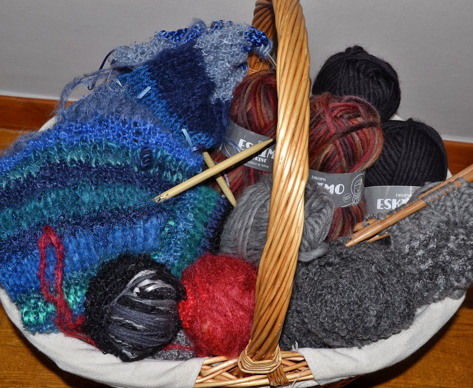 Välkommen till bloggen Stickning och Virkning: Stickning i helgen