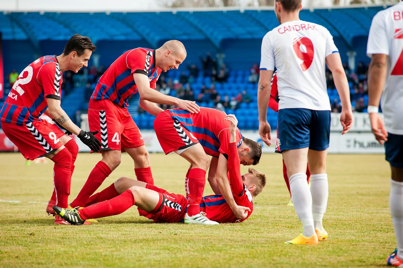 Sports, Groundhopping: FK Senica - FC ViOn Zlaté Moravce, Corgon Liga ...