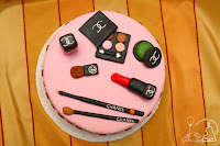 Picuki: Chanel sminkes torta