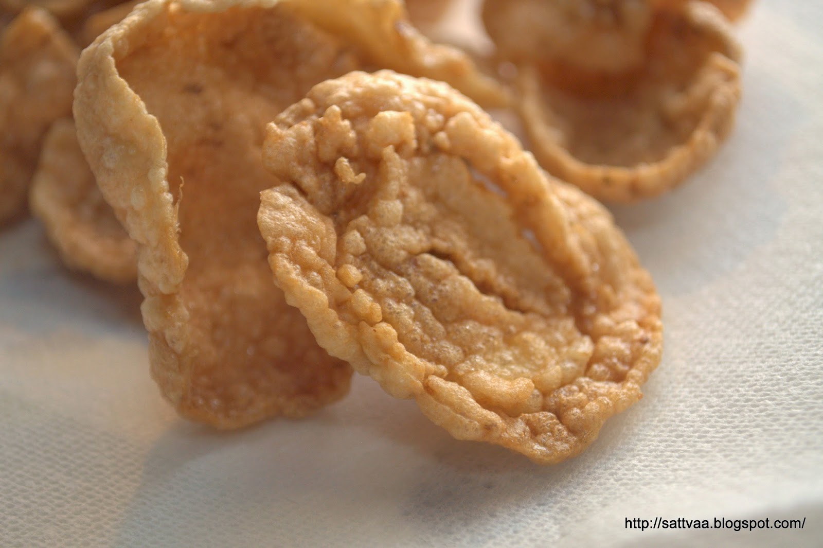 Sattvaa: Akki Sandige (Rice sandige) - home made and a pictorial