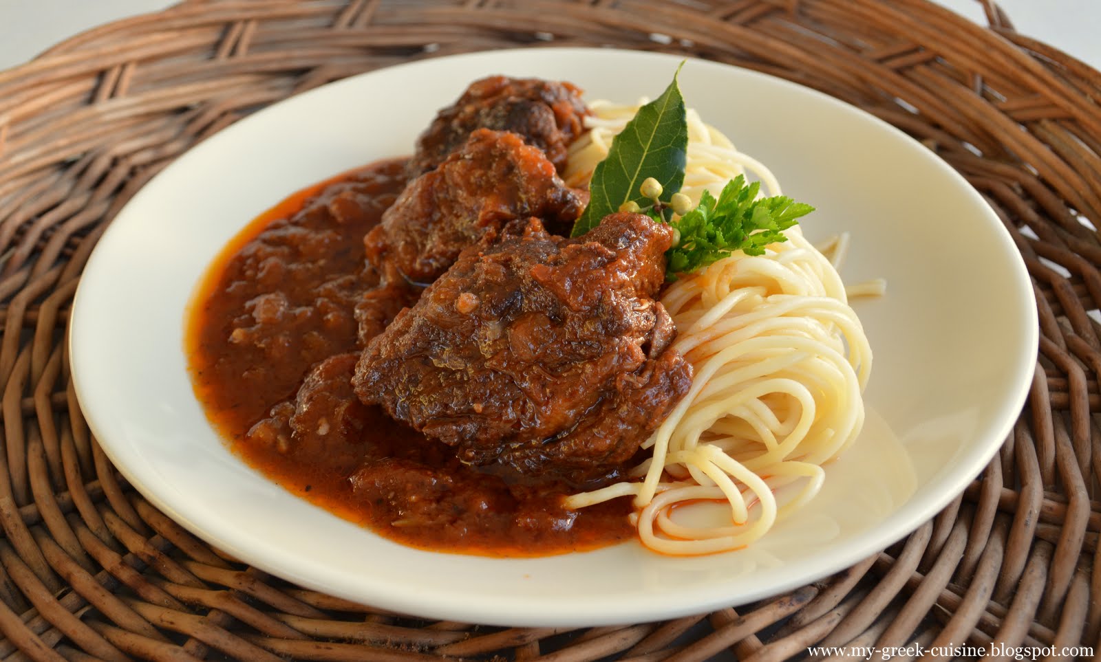 My Greek Cuisine: Moschari kokkinisto