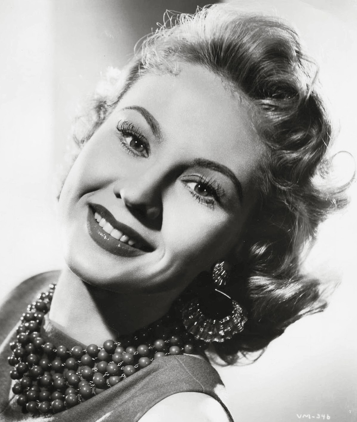 It's The Pictures That Got Small ...: THE MONDAY GLAMOUR 15!