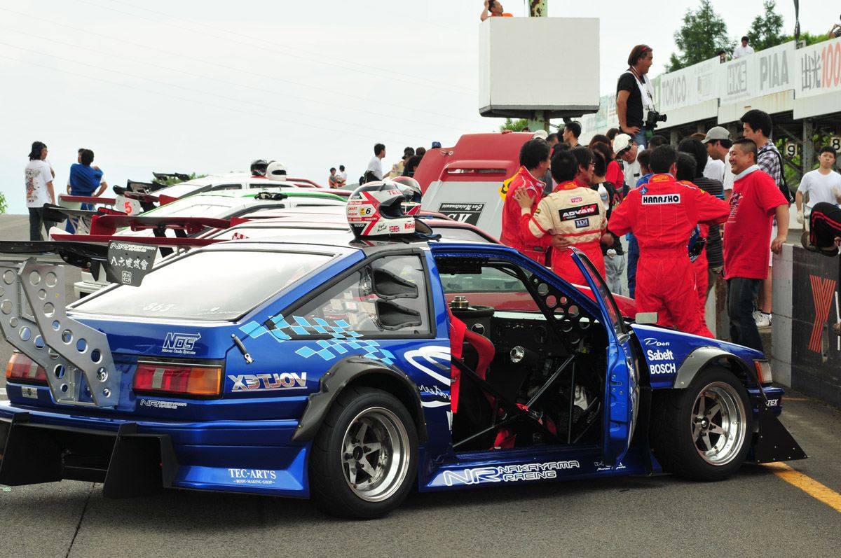 Moshi Moshi? by Chris Gray: Nakayama Racing AE86