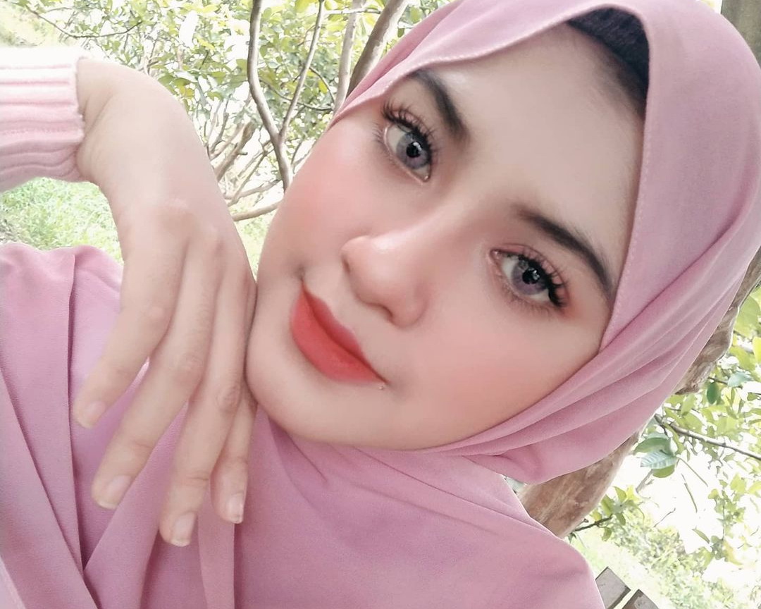 Janda Cantik Muslimah : Foto Dan Biodata Janda Muslimah Cantik Wiraswasta Dapatkan Foto Alamat ...