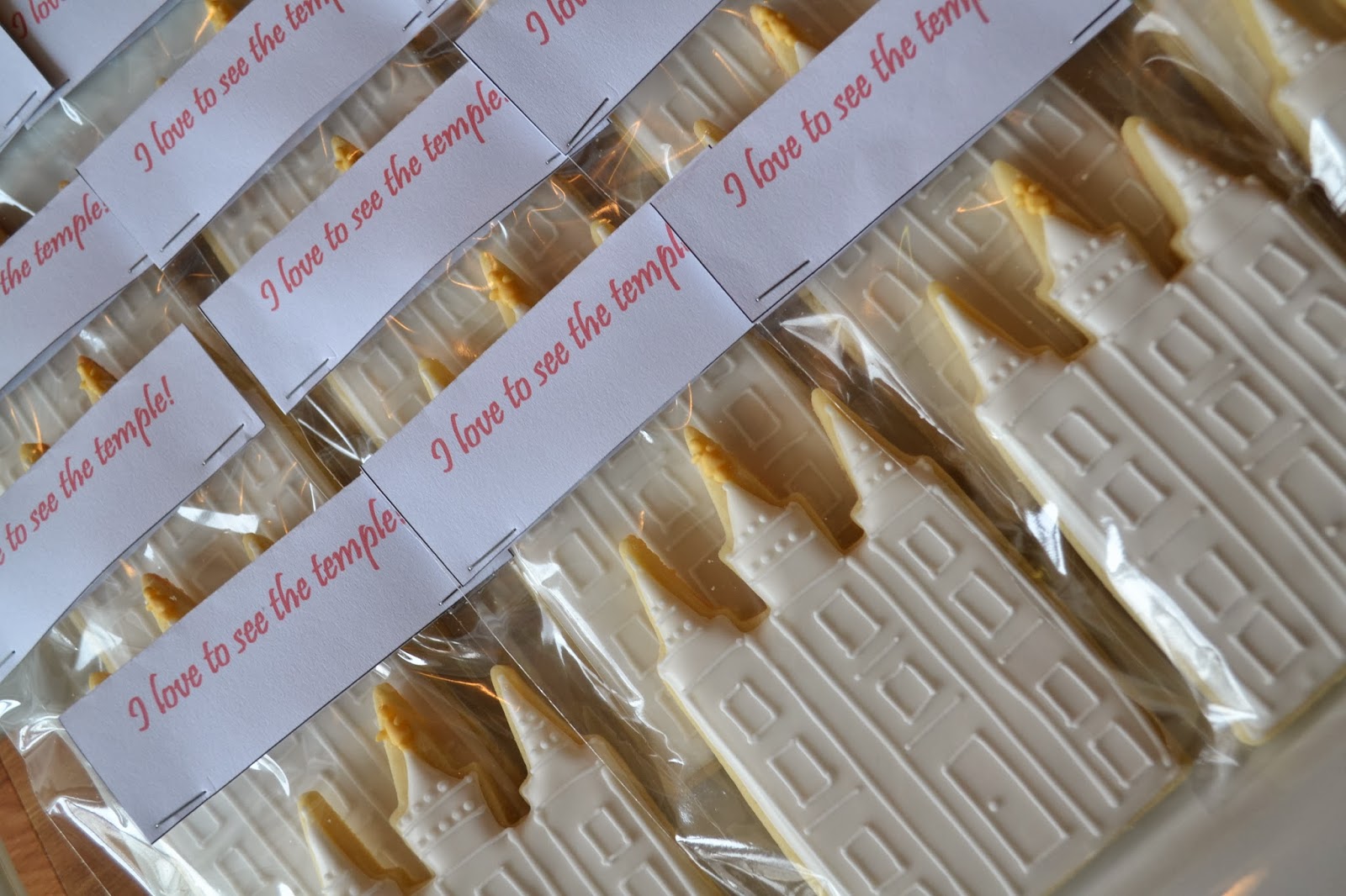 The Cutest Little Cakes by Celeste: Temple Sugar Cookies