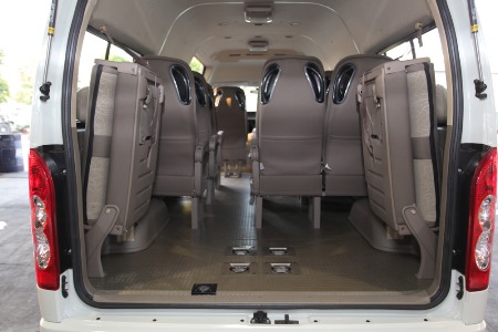 Sewa Van Toyota Commuter 18 Seat Johor Bahru