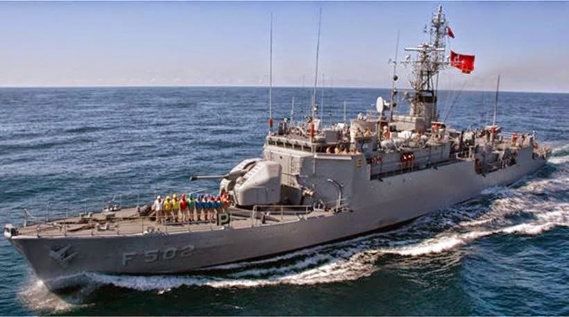 TOYRKIKH ΚΟΡΒΕΤΑ ΕΚΑΝΕ ΜΙΑ ΒΟΛΤΑ ΑΠΟ ΤΗΝ ΠΑΡΟ ΠΕΡΑΣΕ ΜΙΑ ΓΥΡΑ ΚΙ ΑΠΟ ...