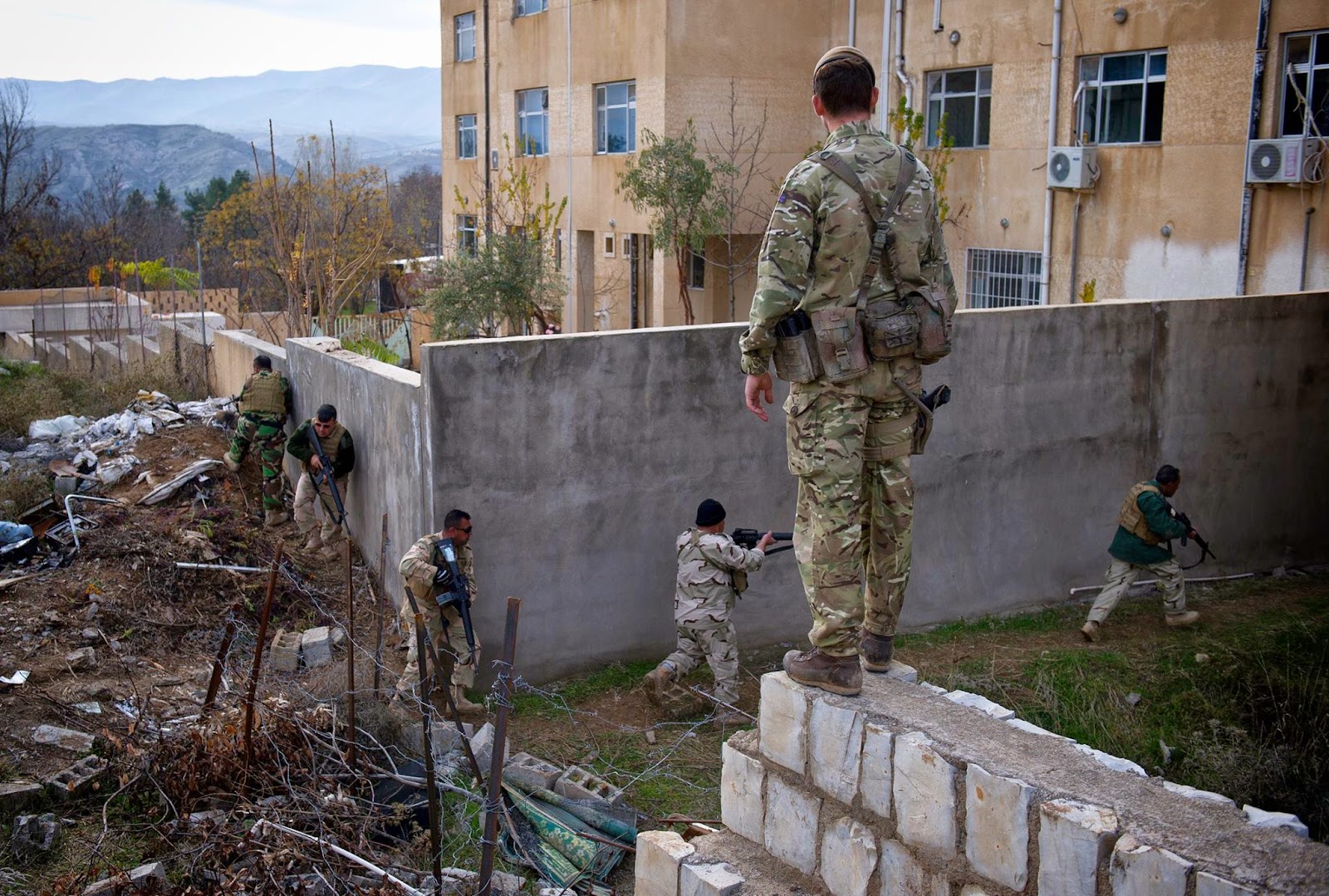 Images of the day: Members of 2nd Battalion The Princess of Wales's ...